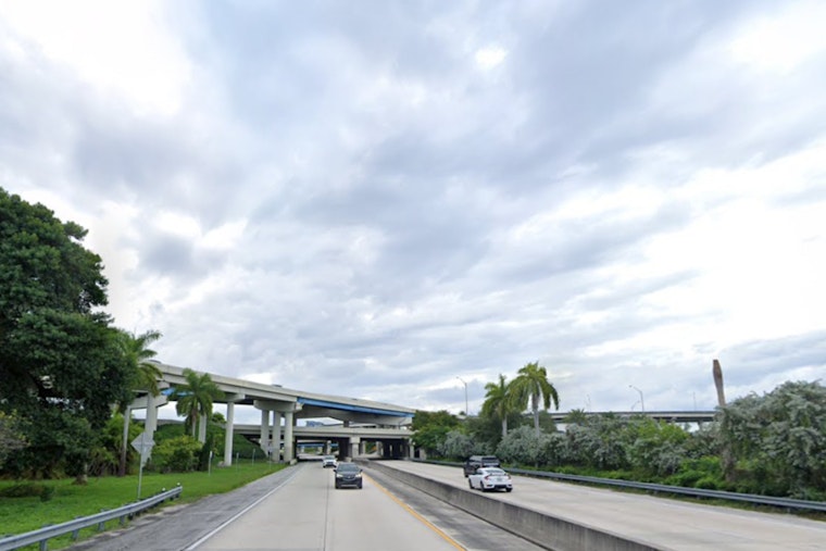 Miami Forecasts Mix of Sunshine and Storms, Residents Advised to Stay