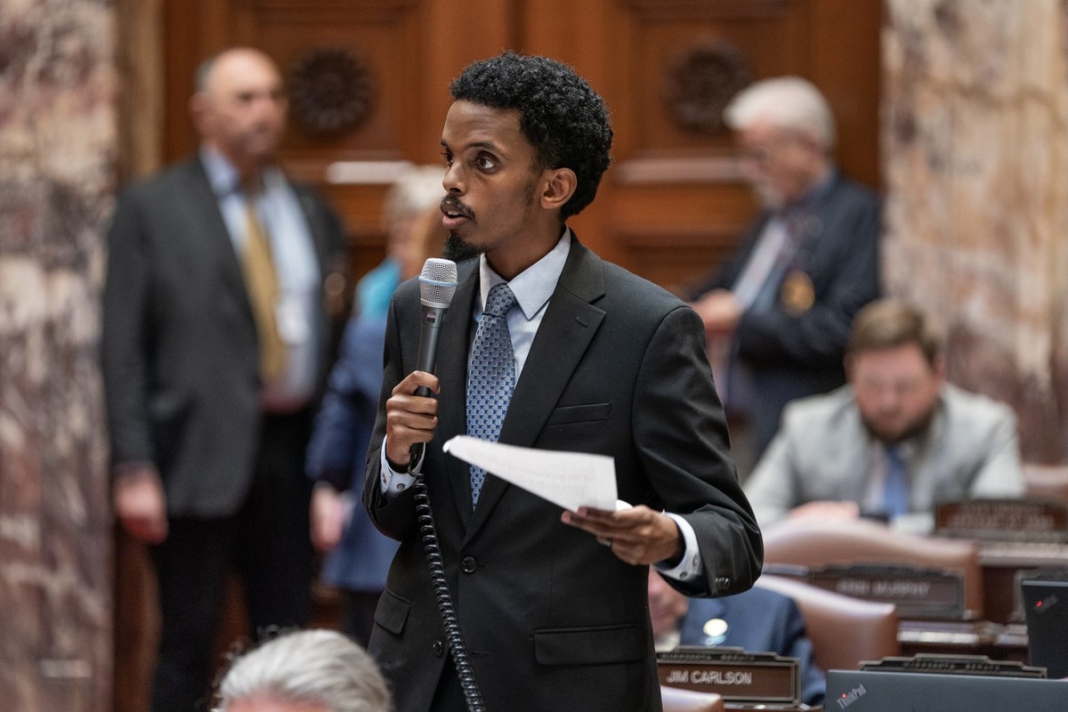 Minnesota Senator Omar Fateh Criticizes University of Minnesota for