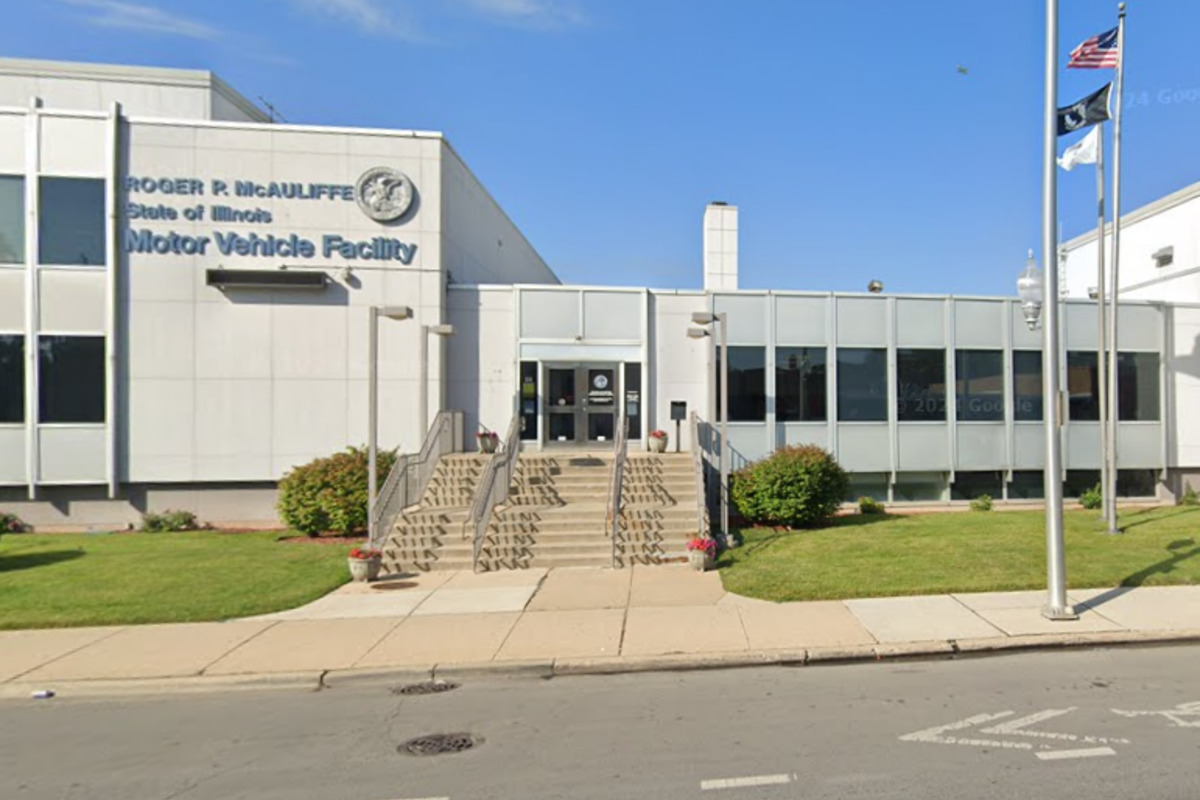 New Temporary DMV Opens in Orland Park, Chicago Suburb, with Extended