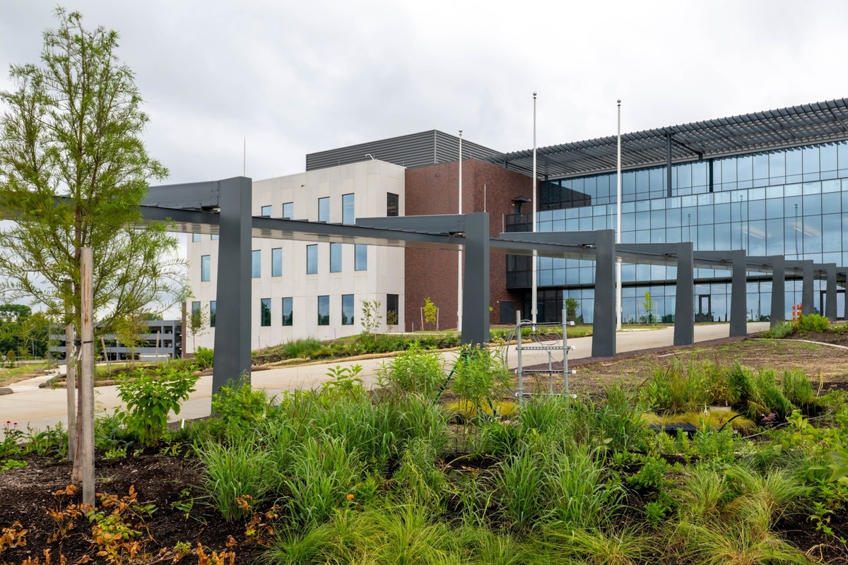 NGA Inaugurates $1.7 Billion Western Campus in St. Louis, Signaling