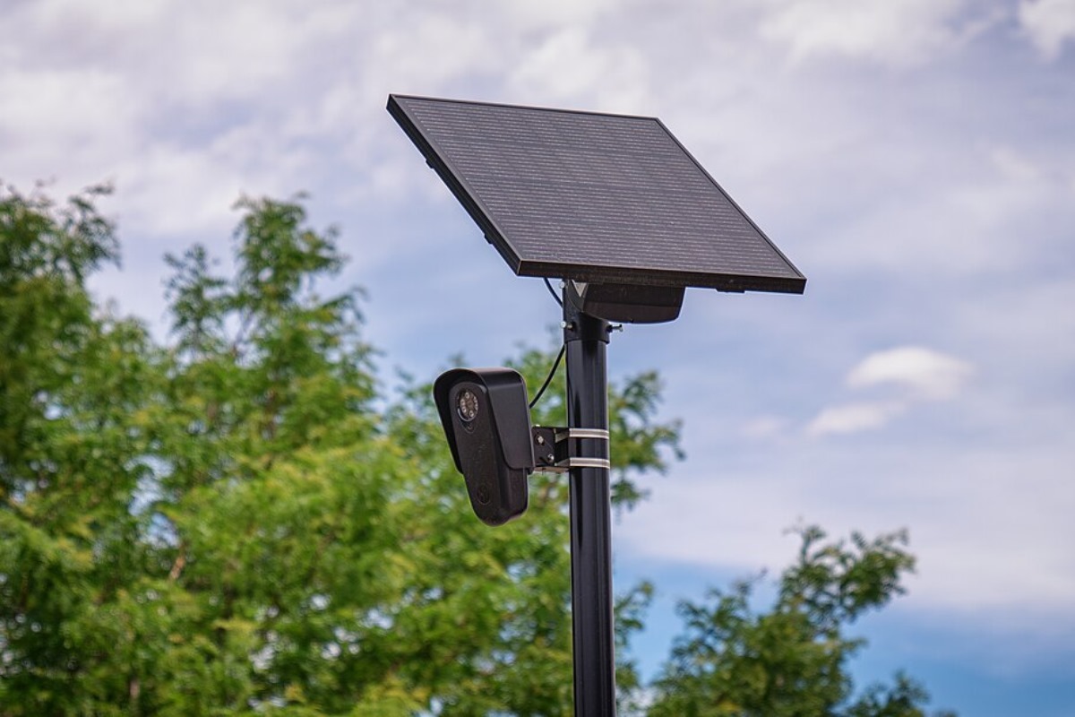 Oakland's Surveillance Debate: Flock Safety Cameras Spark Controversy