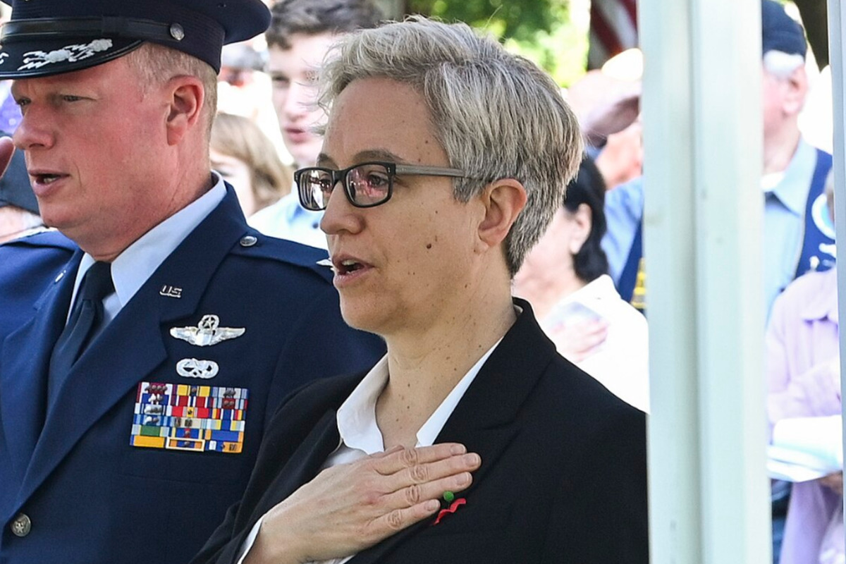 Oregon Governor Appeals to President for Federal Aid After March