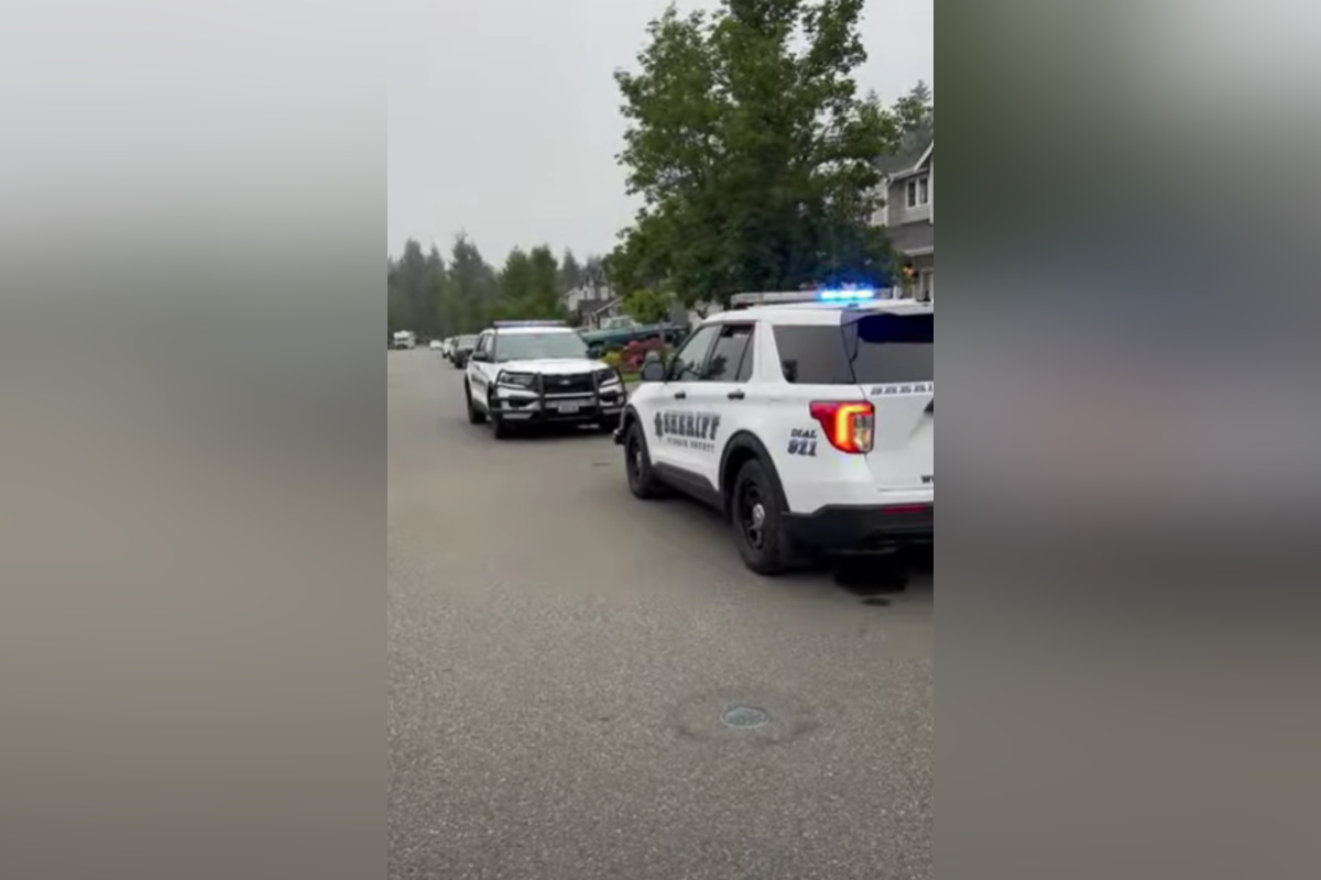Pierce County Sheriff's Department Apprehends Barricaded Suspect