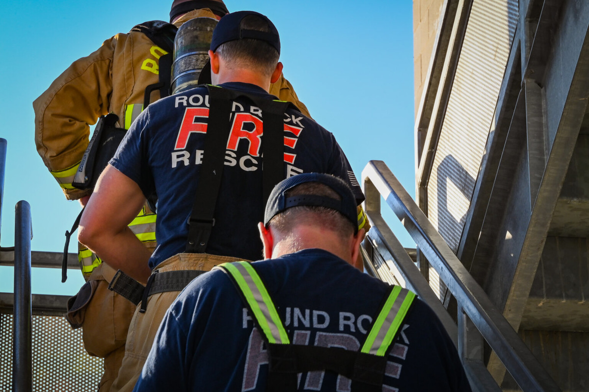 Round Rock First Responders Honor 9/11 Heroes with Stair Climb Tribute
