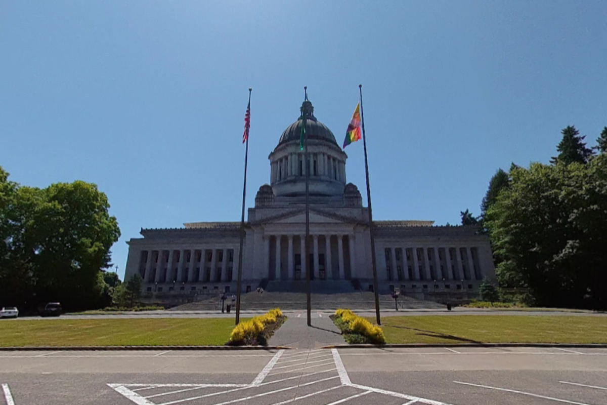 Secretary of State Steve Hobbs Rallies Washingtonians on National