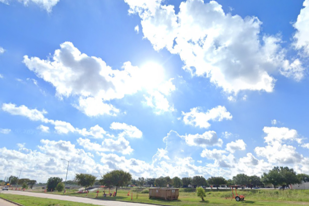 Sunny Skies and Cooler Temps Grace Houston as Autumn Arrives,
