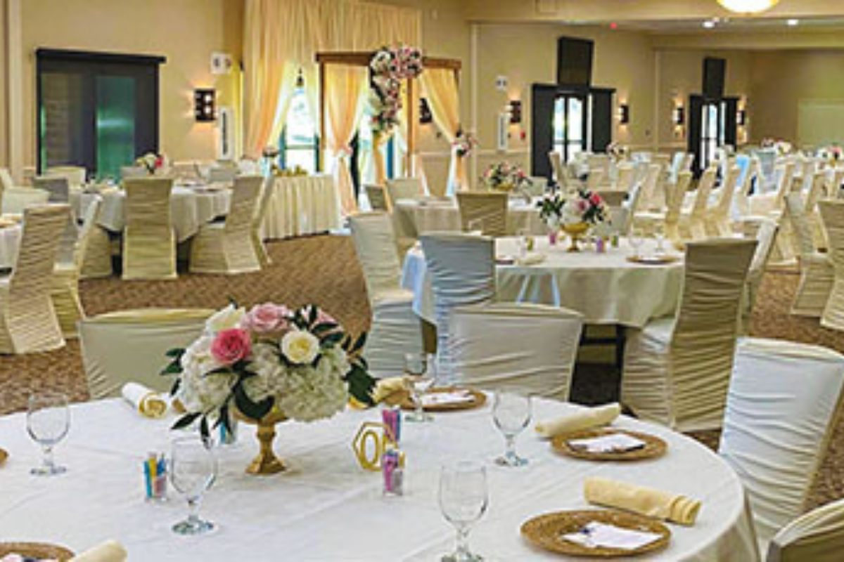 Texas Star’s Raven’s Grille Tees Up Tasty Treats Despite Golf Course