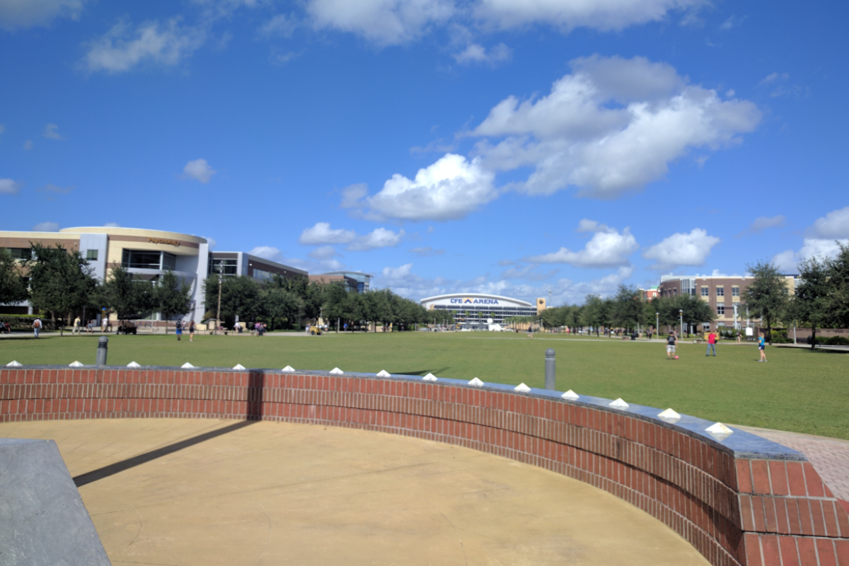 UCF Football Mourns Loss of Offensive Line Coach Shawn Clark at Age 50