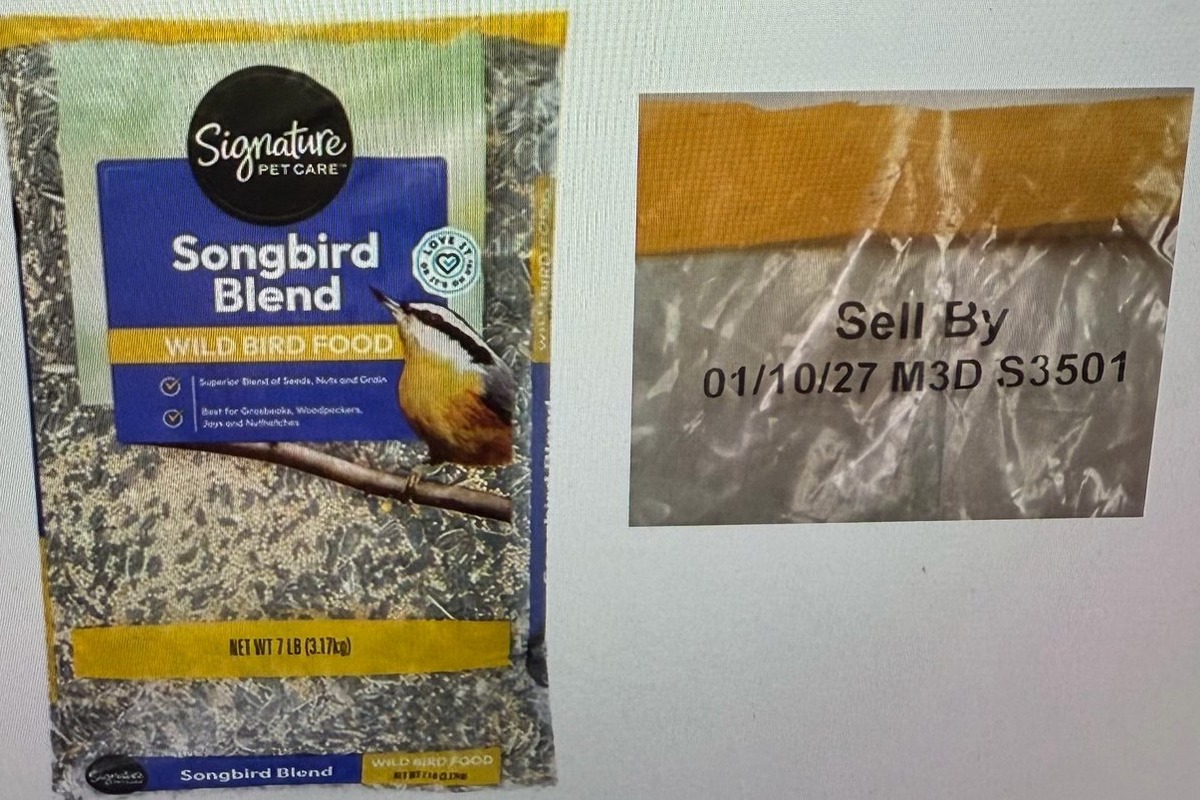Washington and Oregon Recall Bird Feed Containing Invasive Weed, Urge