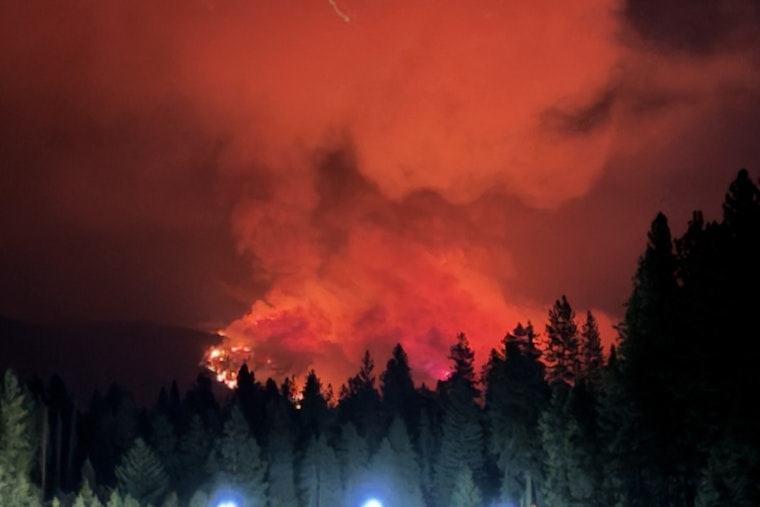 Washington State Calls for More Firefighters as Lower Sugarloaf Fire