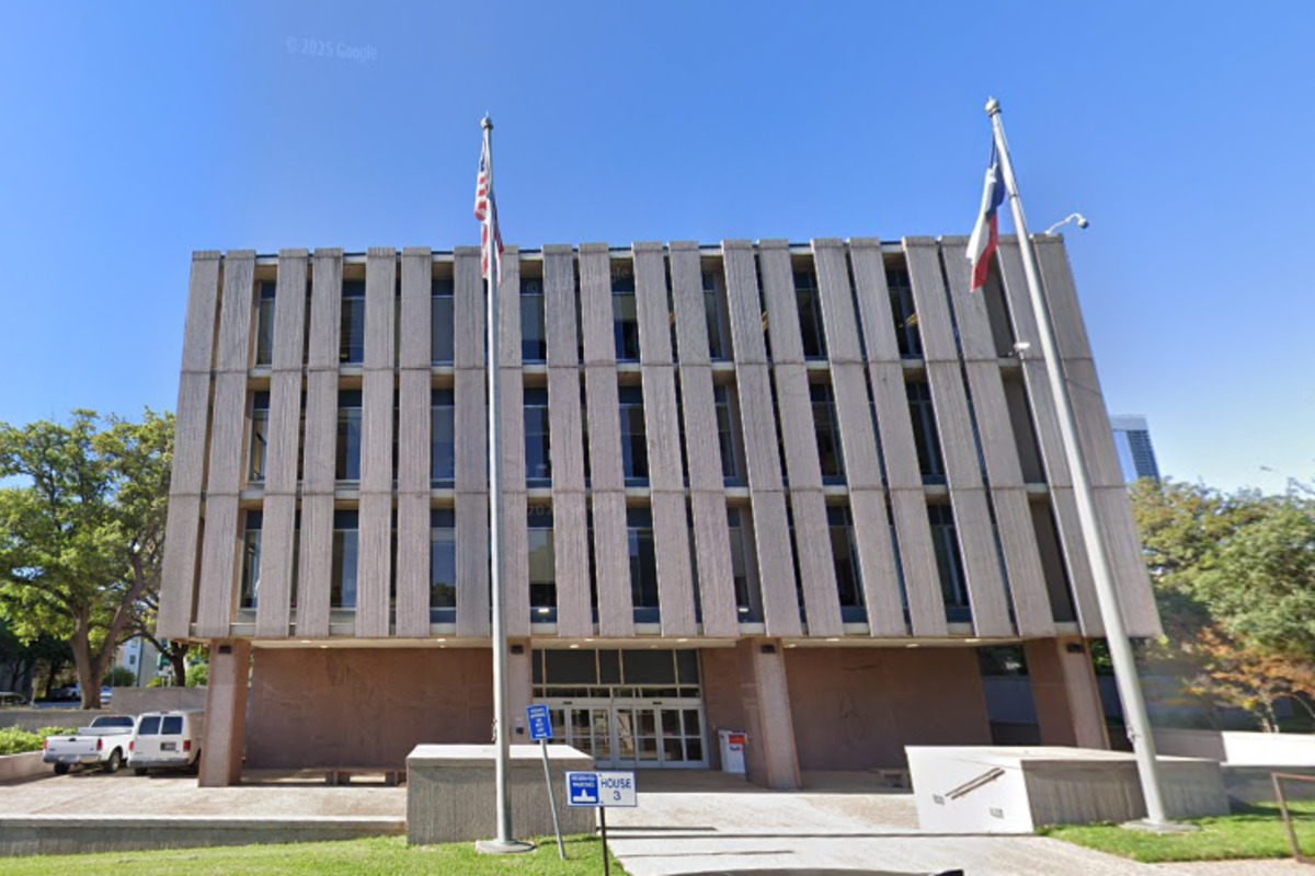 Abbott Orders Statewide Medicaid Fraud Crackdown, Puts Autism Services