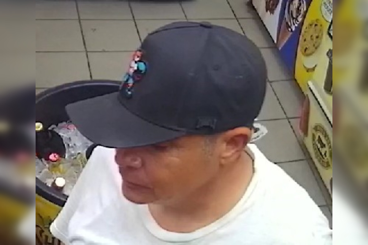 APD Seeks Suspect In East Austin Valero Assault