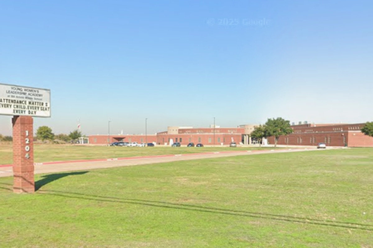 Arnold Middle School Rocked As Grand Prairie Teacher Busted On Student