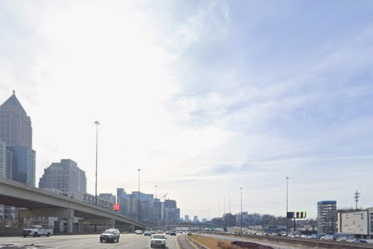 Atlanta's Week Ahead: Sunny Starts Turn to Showery Evenings, with Warm