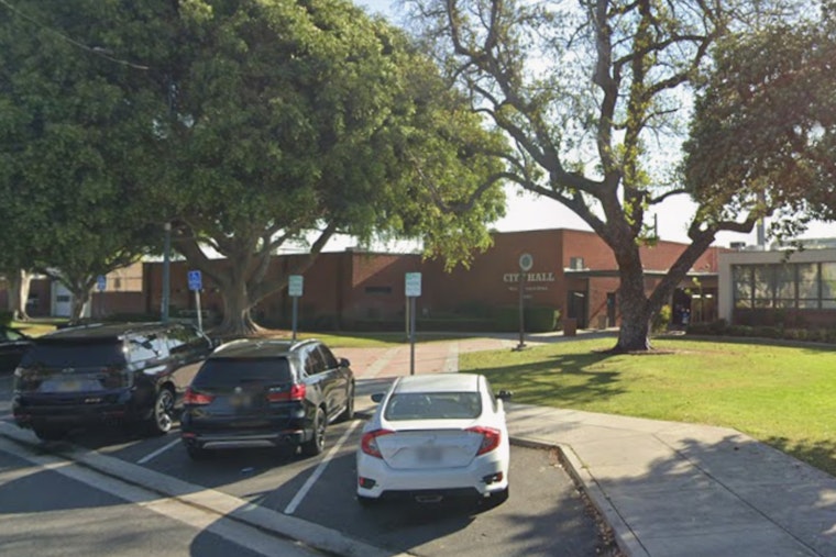 Bell Residents Accuse Police Of Helping Immigration Agents