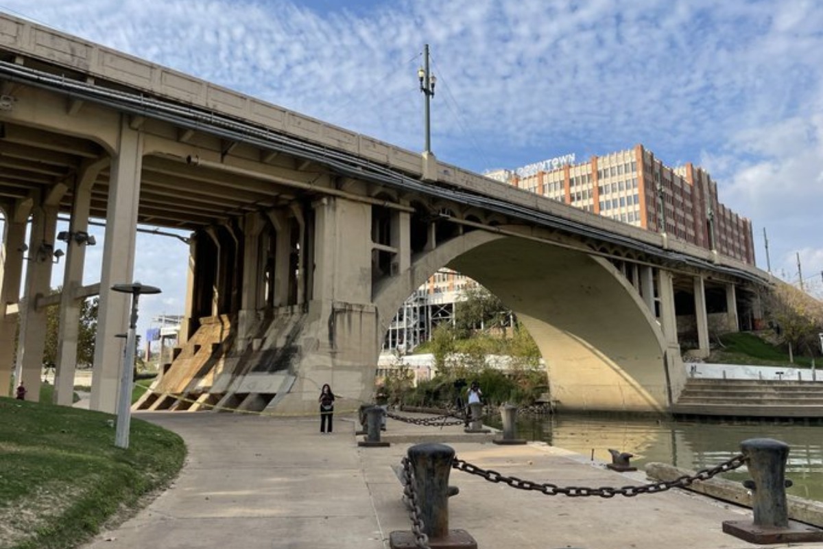 Body Found In Buffalo Bayou Shuts Down Downtown Houston Trail