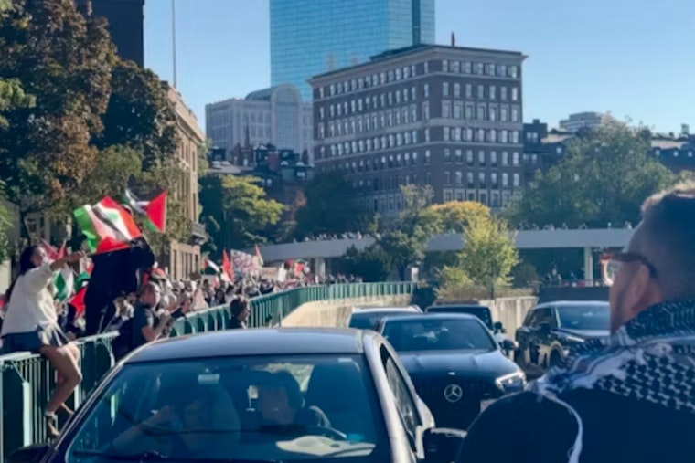 Boston Rallies in Solidarity With Iranian Protesters, Calls for US