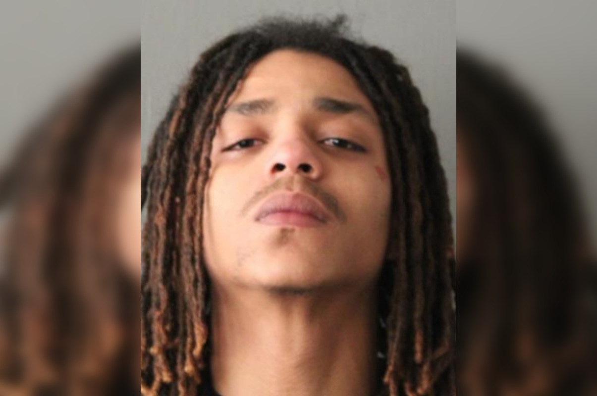 Chicago Man Charged with Aggravated Battery and Illegal Weapon