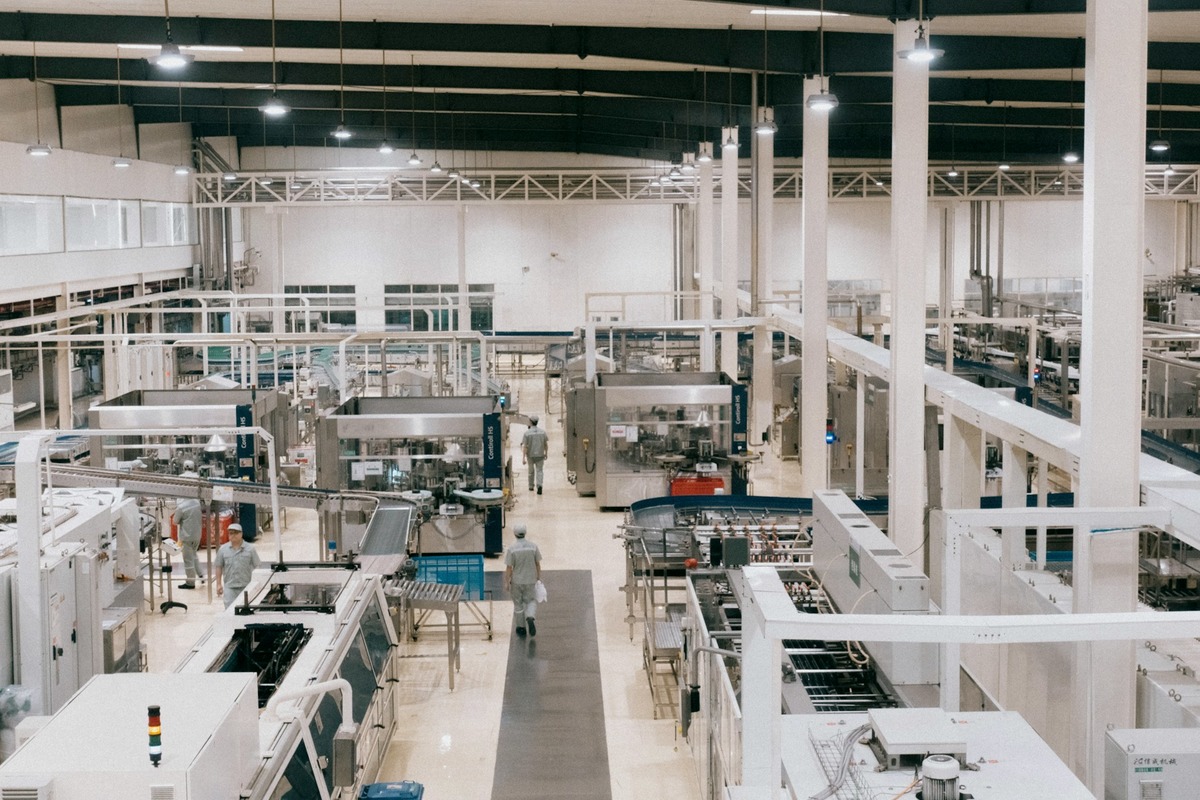 Chicago Manufacturers Brace For 2026 Skilled Labor Crunch