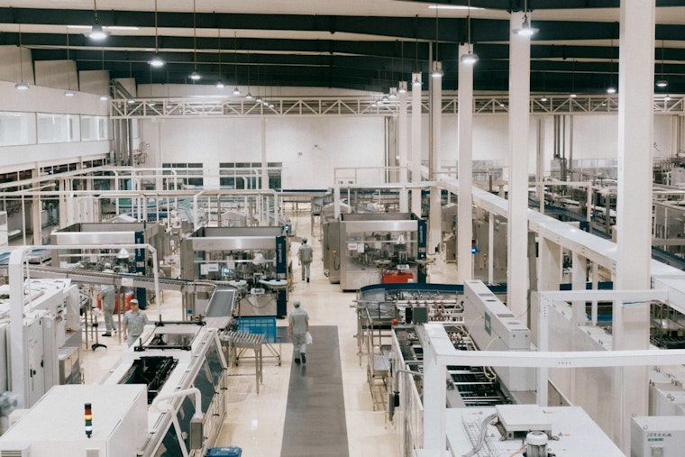 Chicago Manufacturers Brace For 2026 Skilled Labor Crunch