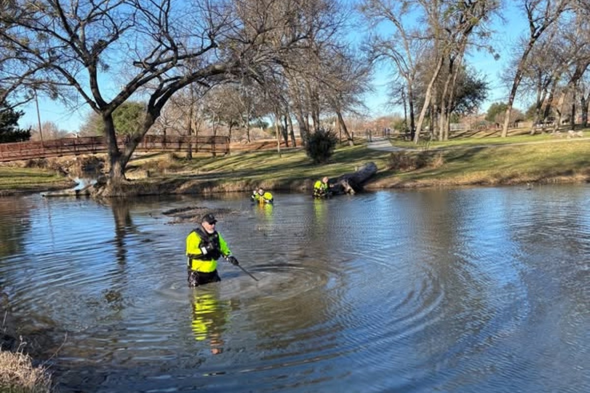 Collin County Dive Team and Murphy Police Collaborate in Successful
