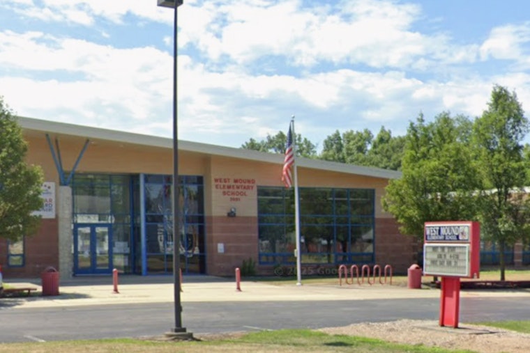 Columbus's Young Innovator: E’lon Hamilton Revives Cursive Writing at