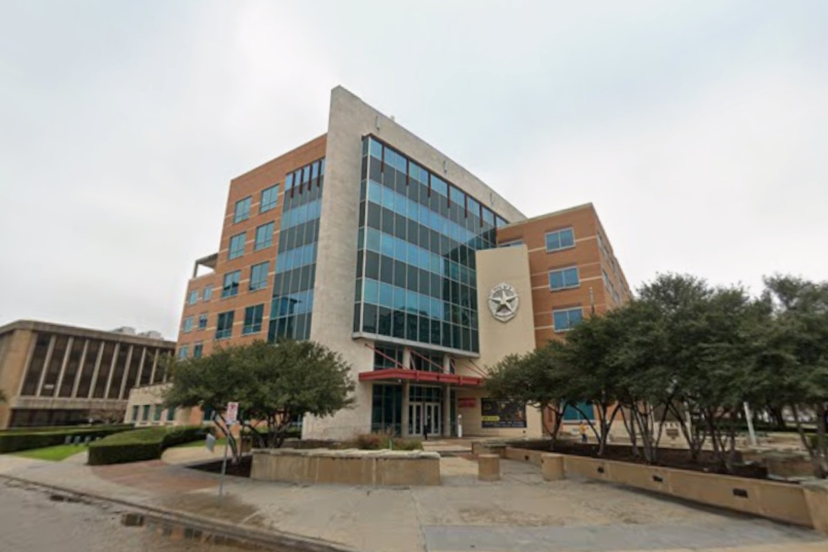 Dallas Detective Solves 50-Year-Old Cold Case, Bringing Closure to