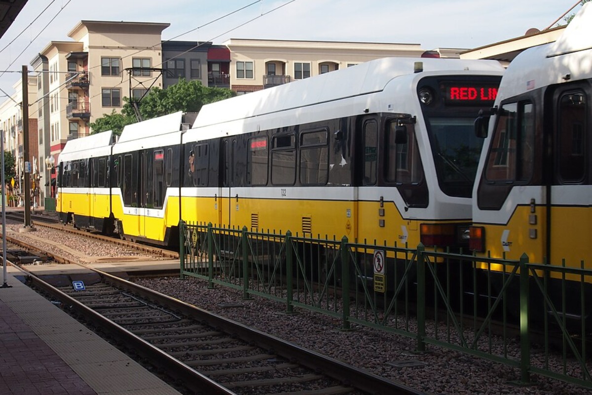 Dallas-Fort Worth Suburbs Consider Leaving DART Over Service