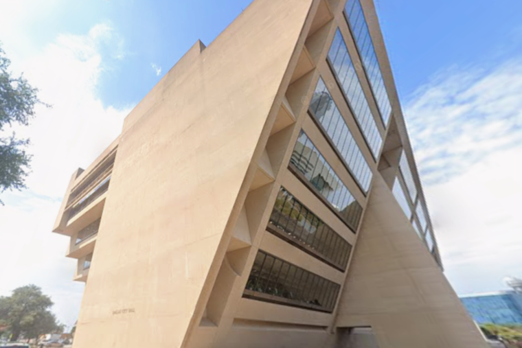 Dallas Invites Residents Into Budget Brawl Over Police, Potholes and