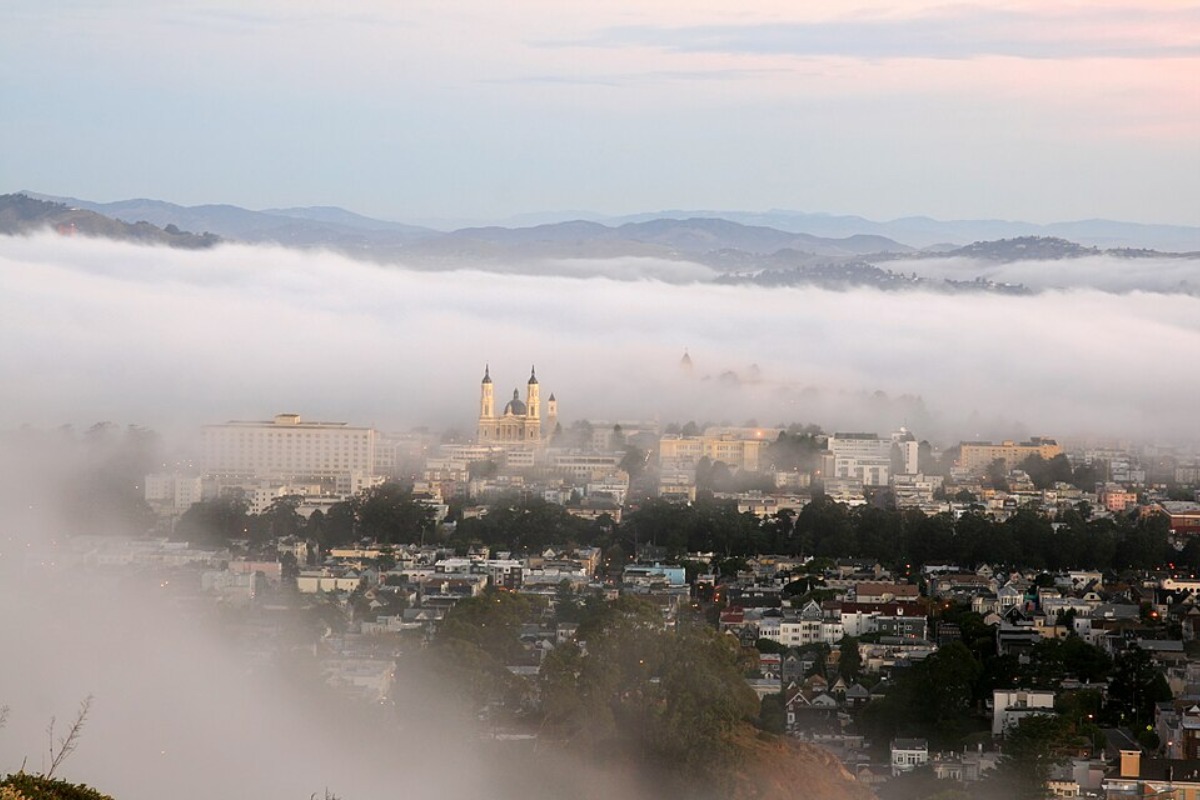 Dense Fog Chokes Bay Area Valleys As "Ridiculously Resilient Ridge"