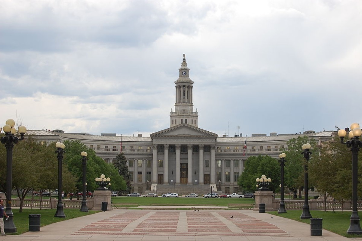 Denver’s License-Plate Spy Cameras Keep Rolling Without A Signed Deal
