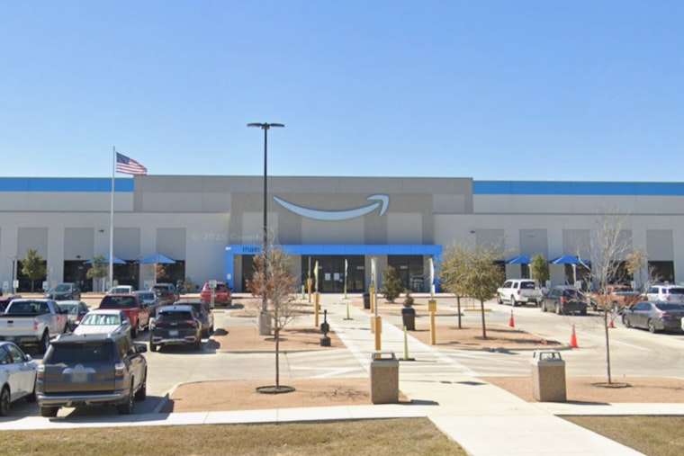 Far West Side Amazon Lot Turns Into Late-Night Shooting Scene