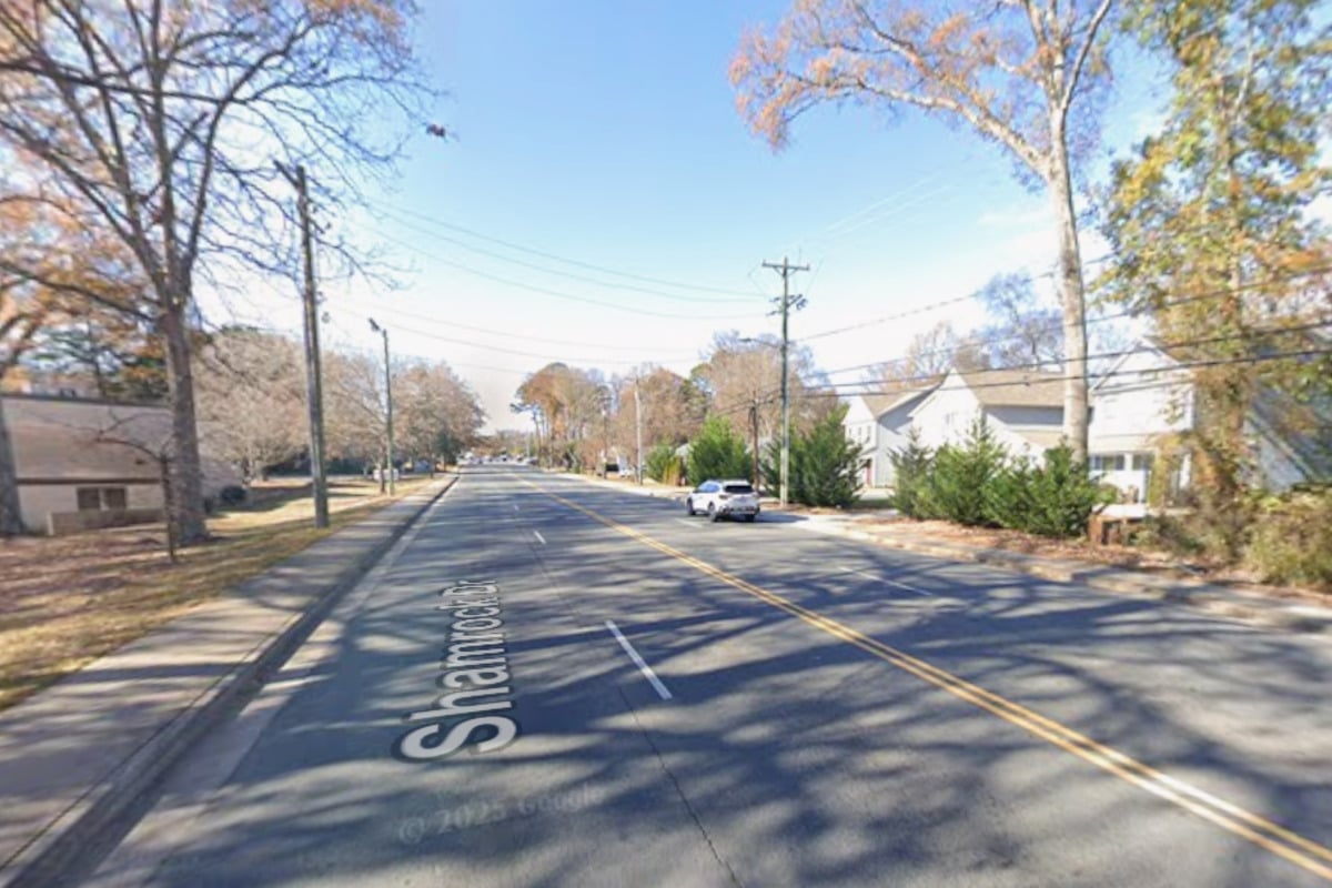 Fatal Crash in Charlotte’s Eastway Division Claims One Life and Leaves