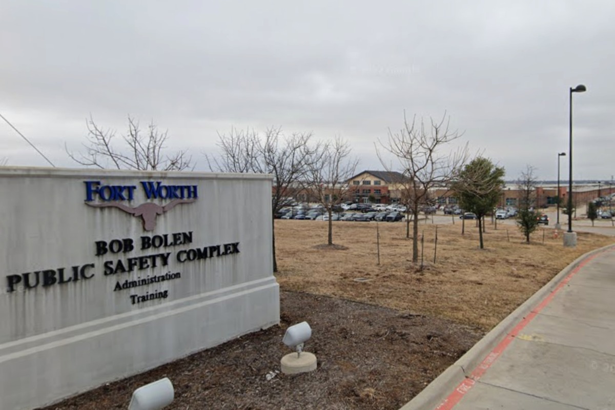 Fort Worth Cop Says Bullet-Resistant Glass Saved His Skin