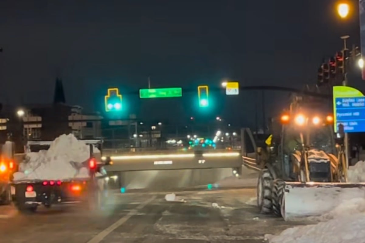 VIDEO: Hamilton, Ohio Hails Heroes: Essential Crews Praised for