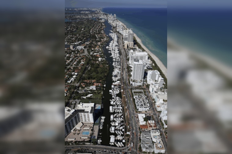 High Seas Luxury – Discover Boating Miami International Boat Show