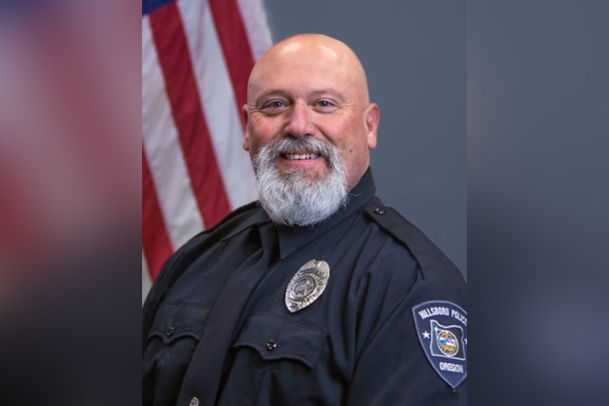 Hillsboro Reeling As Veteran Motor Officer Scott Hanley Dies After