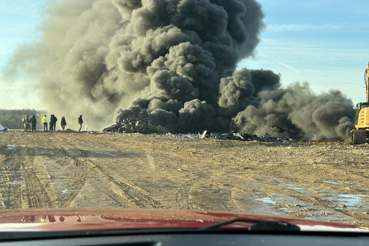 Hopkinsville Fire Crews Battle Landfill Blaze; No Immediate Danger to