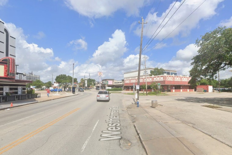 Houston High Rollers Clamor For Drake’s Secret Maître D Club