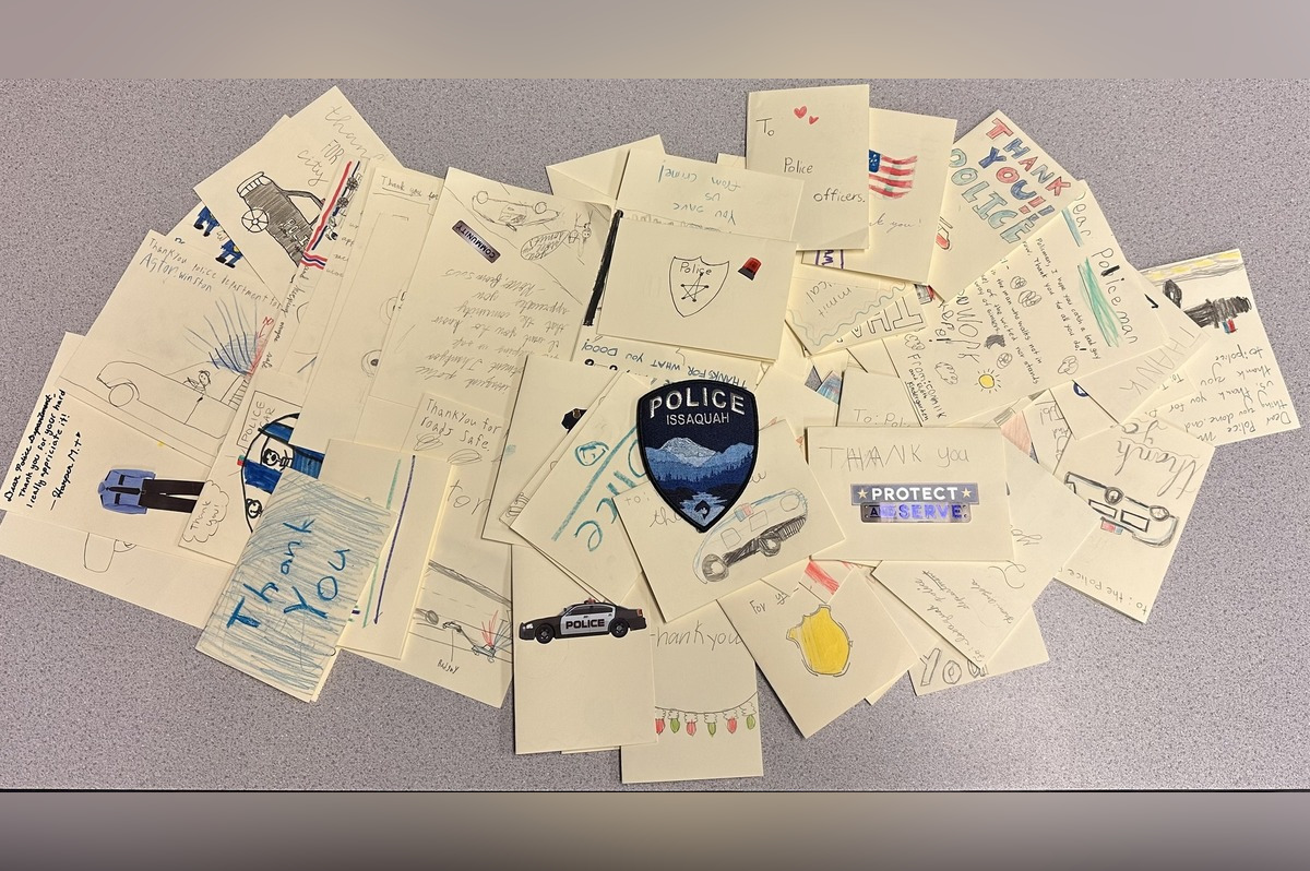 Issaquah Students' Appreciation Cards Warm Hearts at Local Police