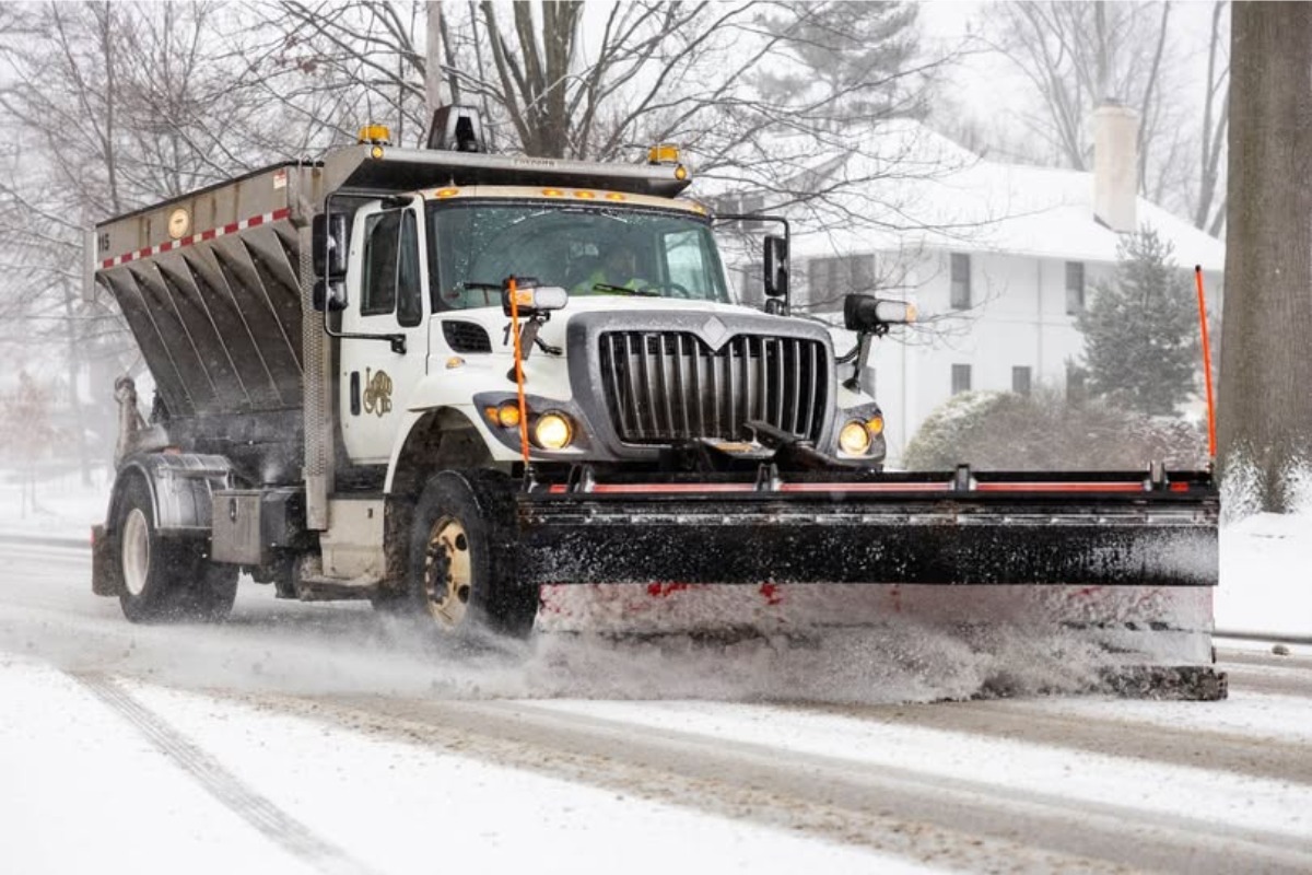 Lakewood Police Urge Residents to Keep Streets Clear for Plow Trucks