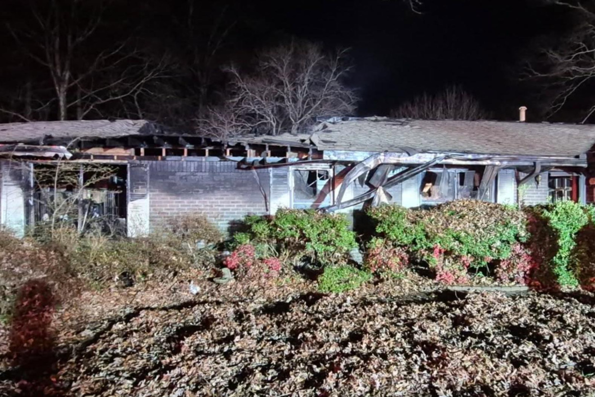 Lilburn Man Perishes in House Fire After Heroic Attempt to Rescue