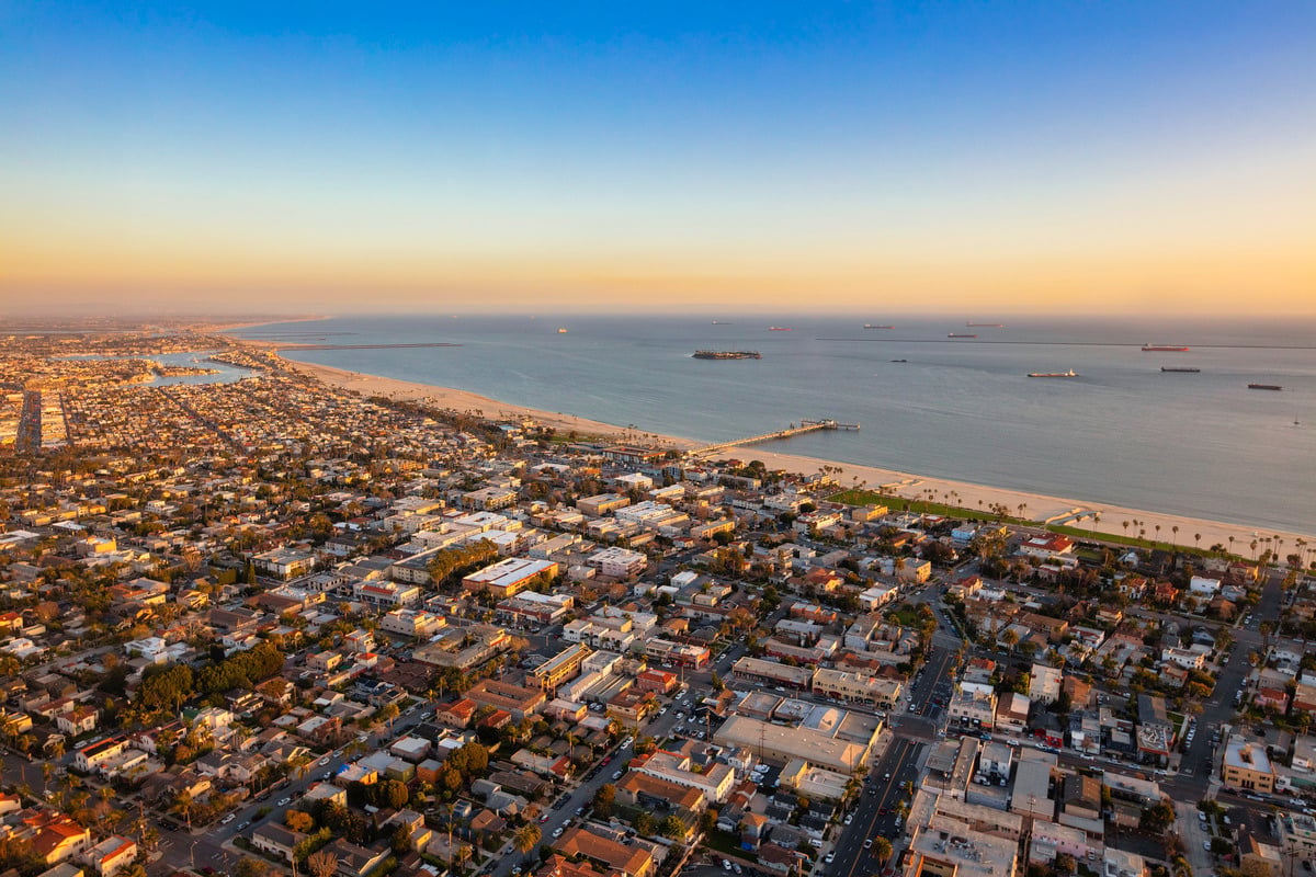 Long Beach Reaches Tentative 3-Year Labor Contract with Police Union