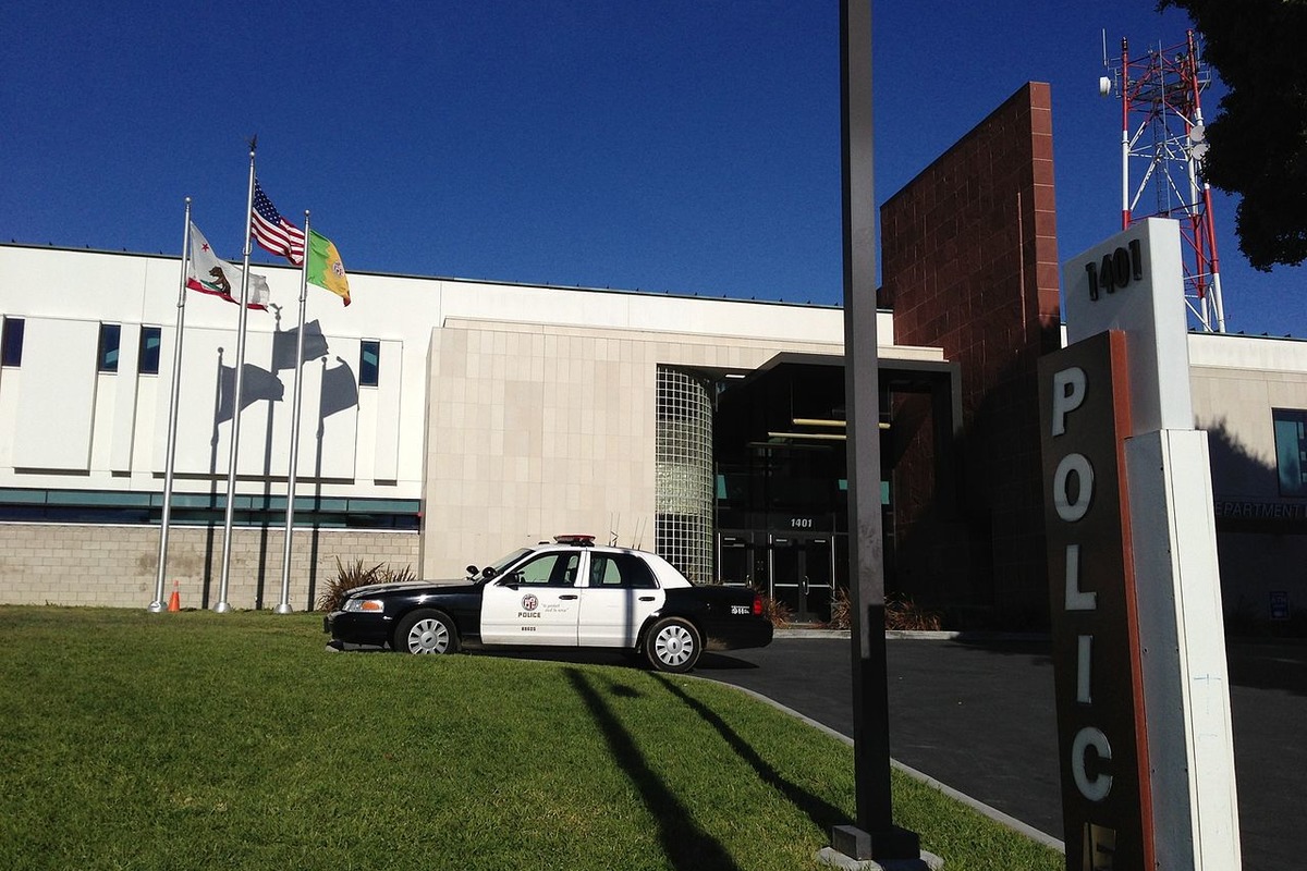 Los Angeles Homicides Reach 70-Year Low as LAPD Seizes Record Firearms