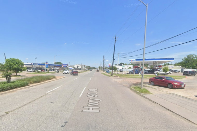 Man Gunned Down Outside Old Spanish Trail Bar As Houston Cops Hunt