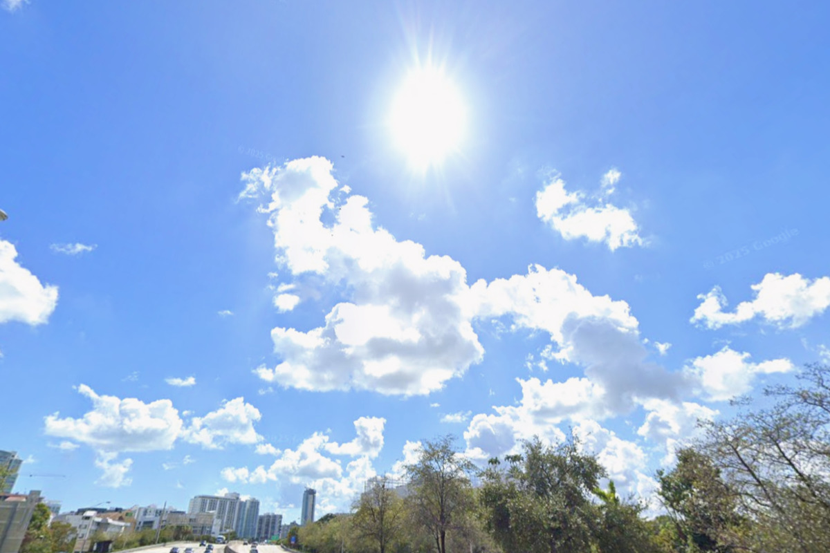 Miami Marathon Runners Brace for Heat with Temperatures Soaring into
