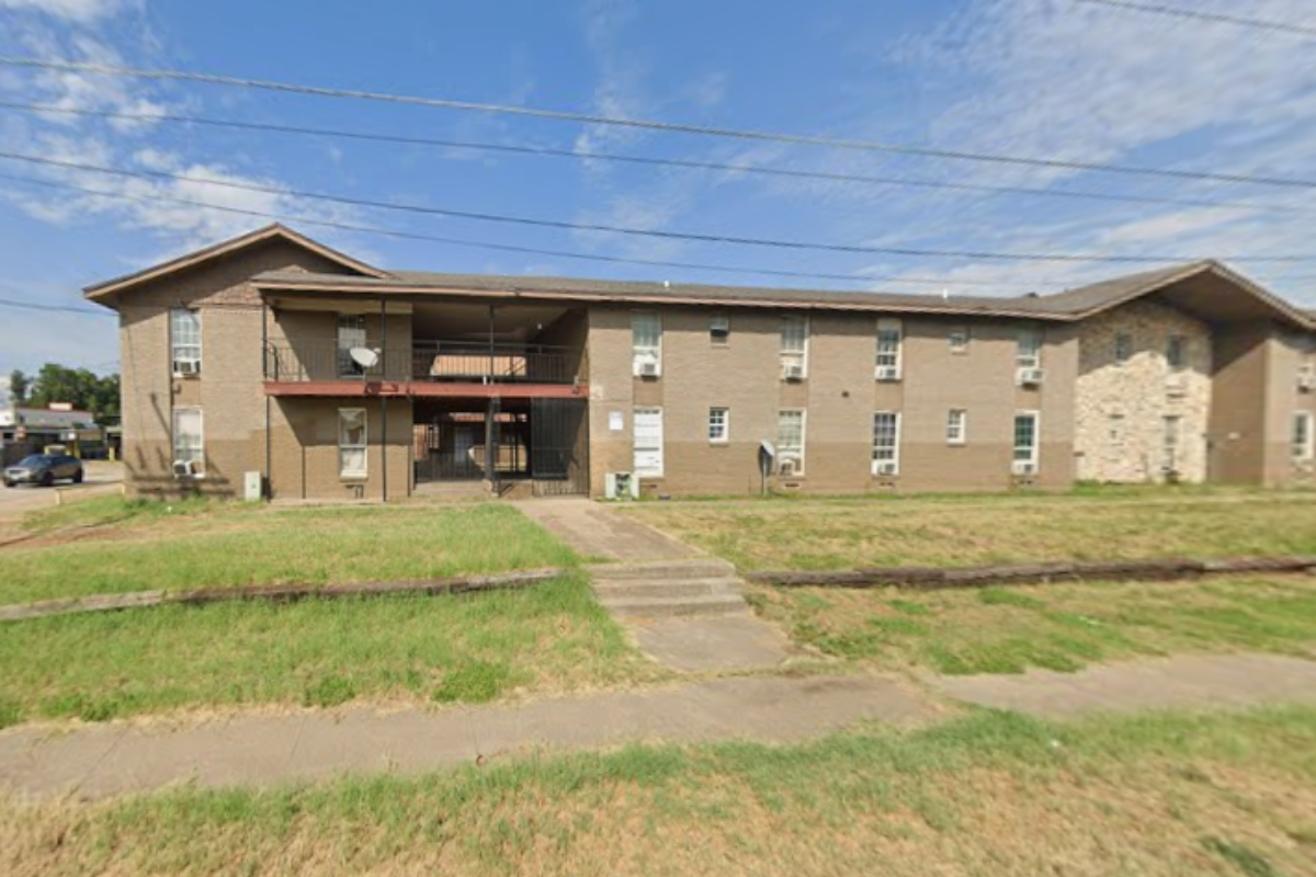 Midnight Killing On Robert B. Cullum Shakes South Dallas Block