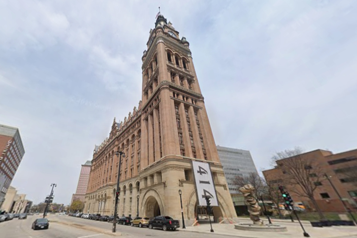 Milwaukee Life Span Bounces Back To 74, but Some Neighborhoods Are