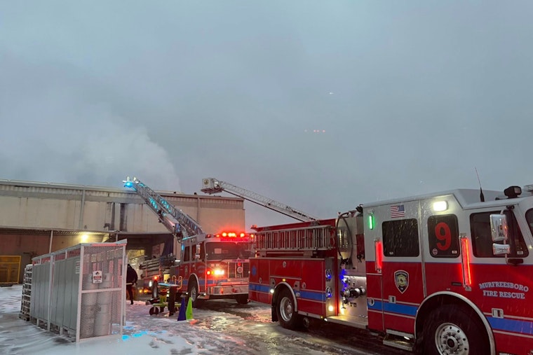 Murfreesboro Firefighters Quickly Extinguish Industrial Blaze at