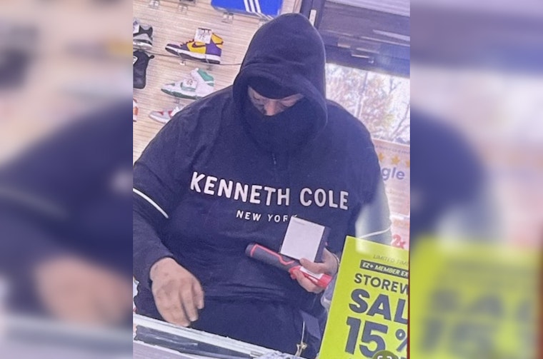 Oklahoma City Police Seek Public's Help in Identifying Suspect in Pawn